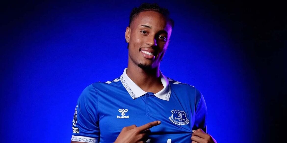 Everton's Striker Chermiti Set for Transfer