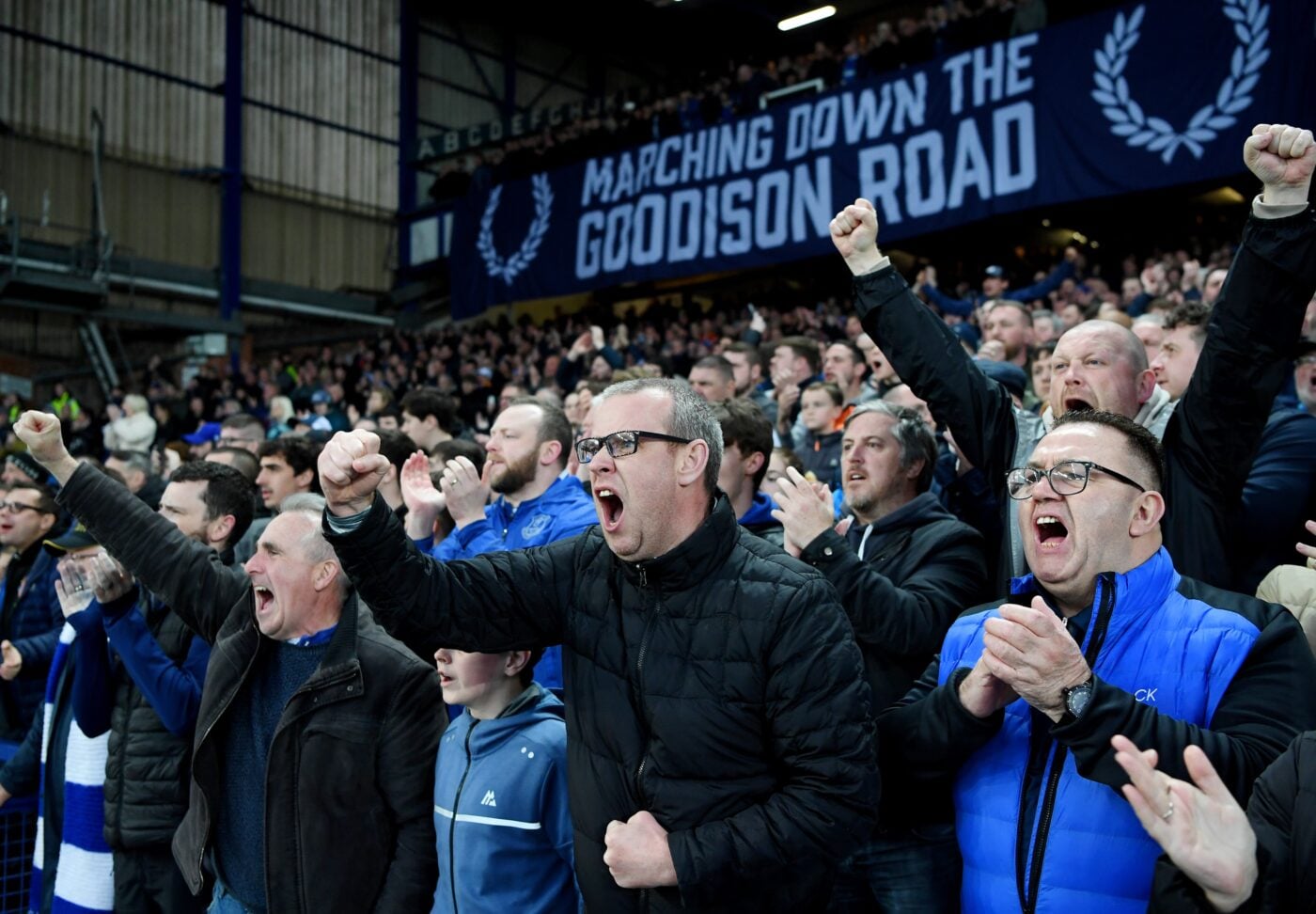 The Goodison Gang - Everton Song and Fan Chant - Grand Old Team