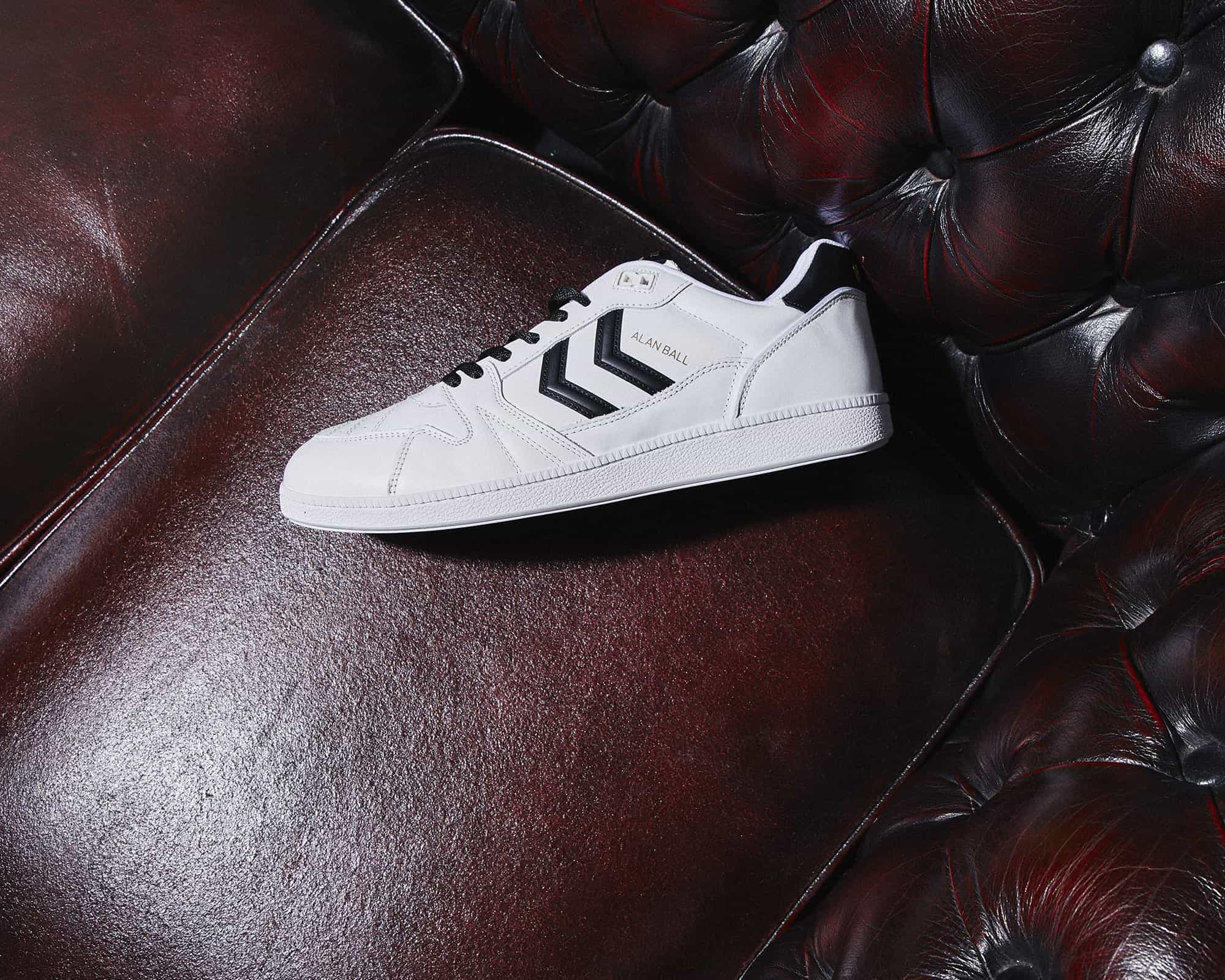 PICTURE GALLERY: NEW EVERTON TRAINERS - Grand Old Team